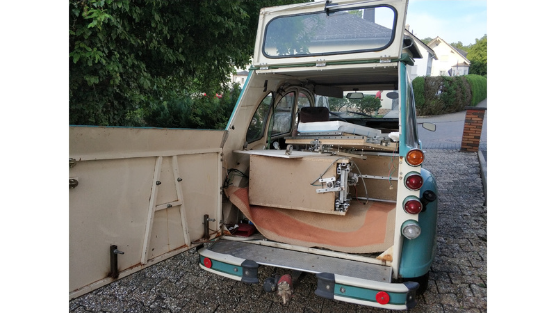 London Taxi TX2 - HomoFaciens